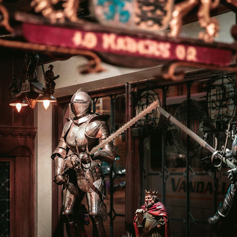 Knights Bar – Maders